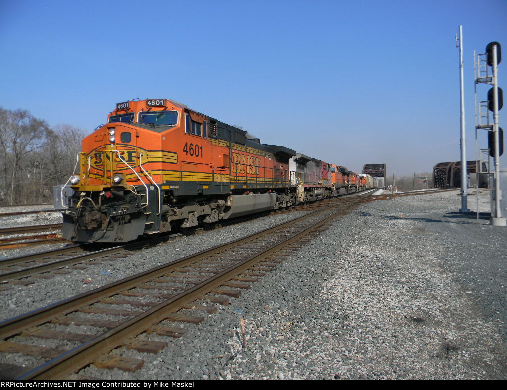 BNSF 4601